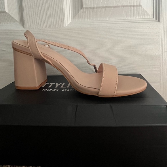 PrettyLittleThing | Shoes | Nude Plt Heels | Poshmark